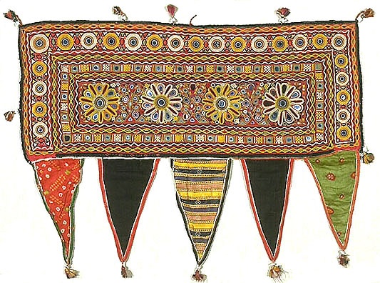 Textile Museum DC Toran – Tokyo Jinja